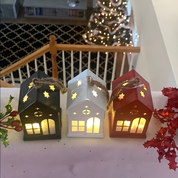 Christmas | Holiday | Light Up Hanging Metal House Set | Poshmark